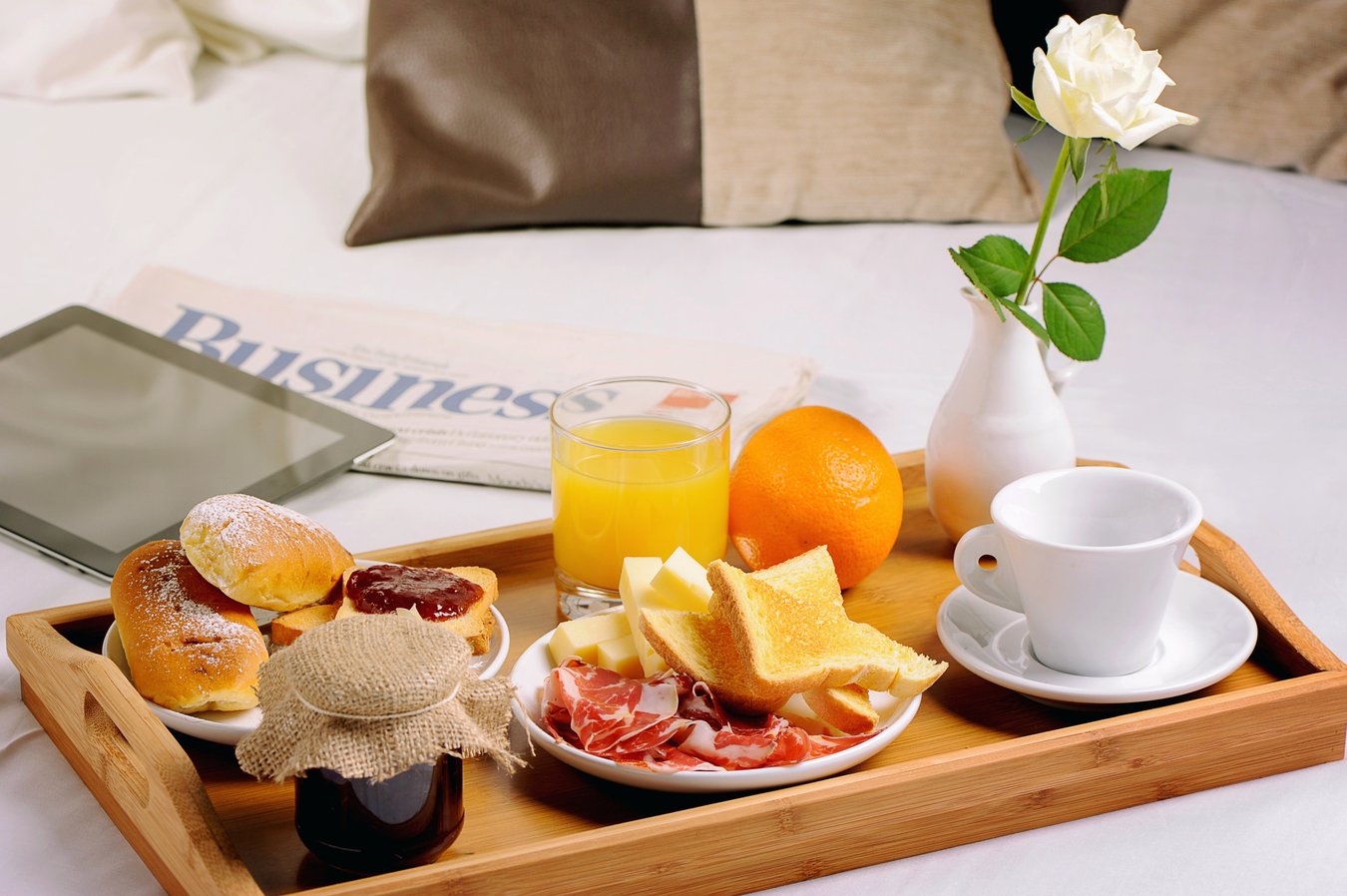 Where Can You Find the Best Room Service in the U.S.?